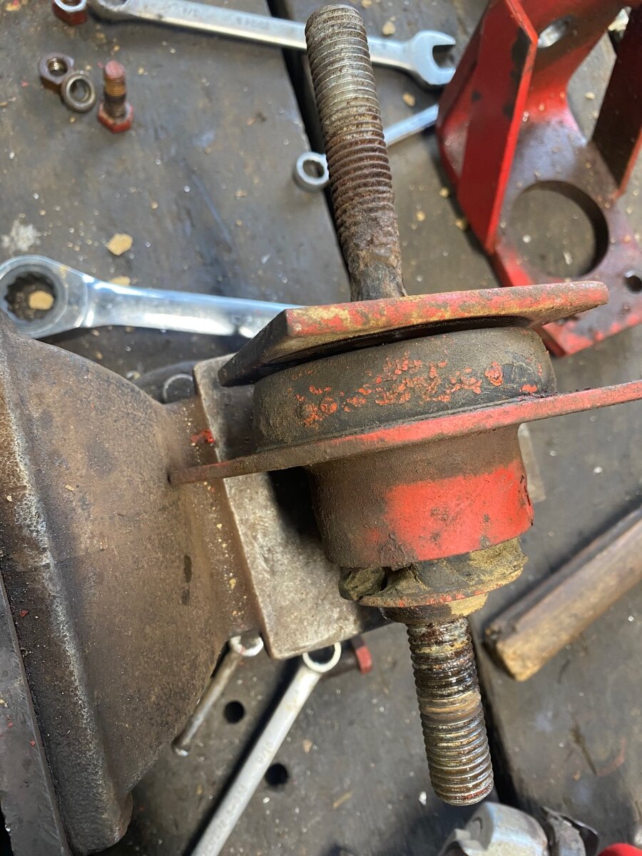 Hydro 186 cab mounts - Page 2 - Technical IH Talk - Red Power Magazine ...