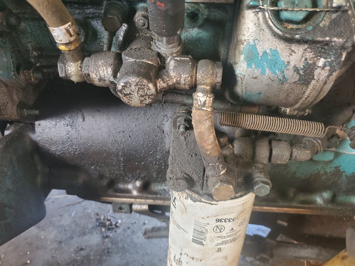 1992 DT466 Bosch MW fuel lines - IH Trucks - Red Power Magazine Community