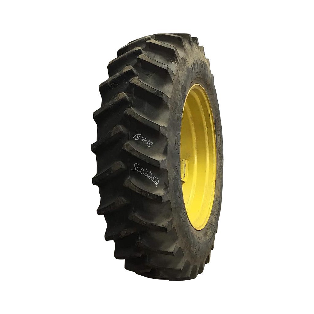 18-4-R38 Firestone all traction 23 Radials vs BKT agrimax rt855 Radials ...
