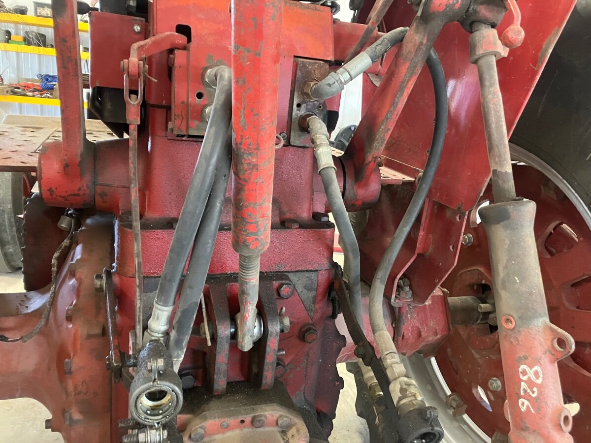 Hydraulic coupler question. - Technical IH Talk - Red Power Magazine ...