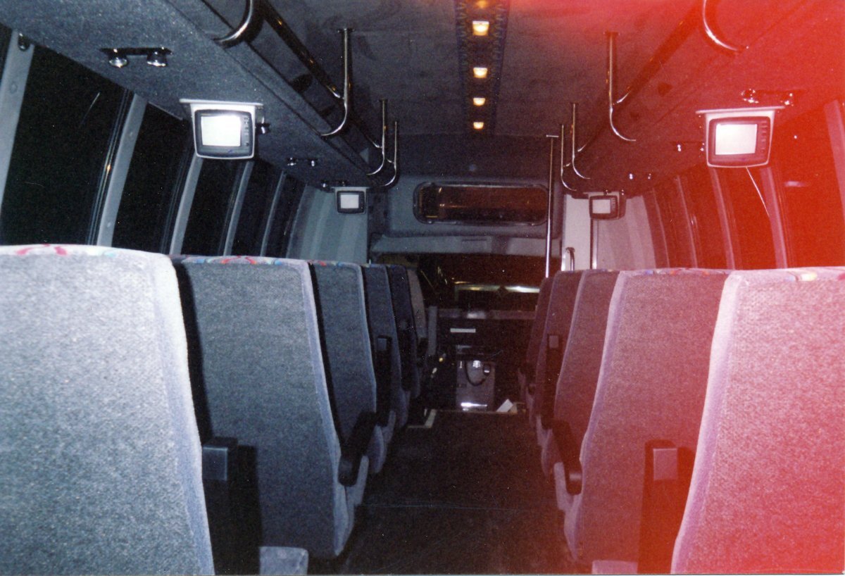 International 3400 Touring Bus Pics.... - General Chat - Red Power ...