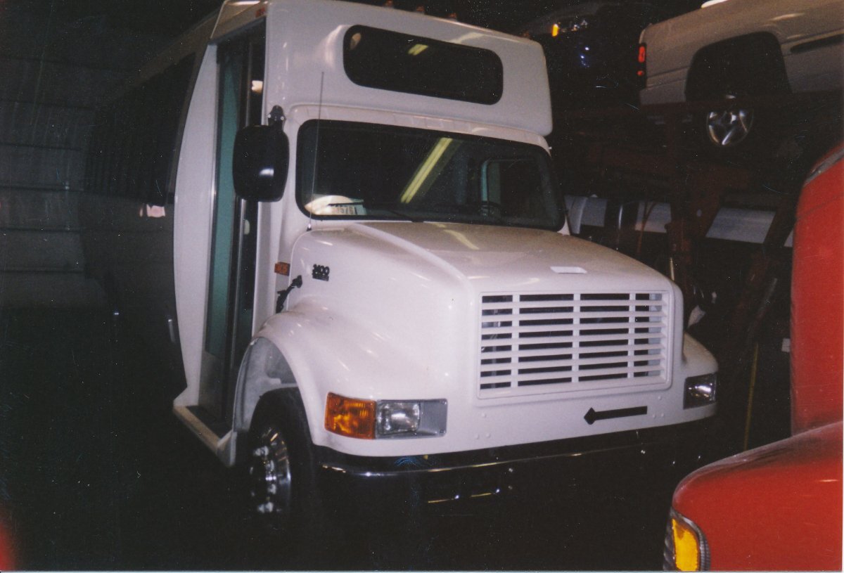 International 3400 Touring Bus Pics.... - General Chat - Red Power ...