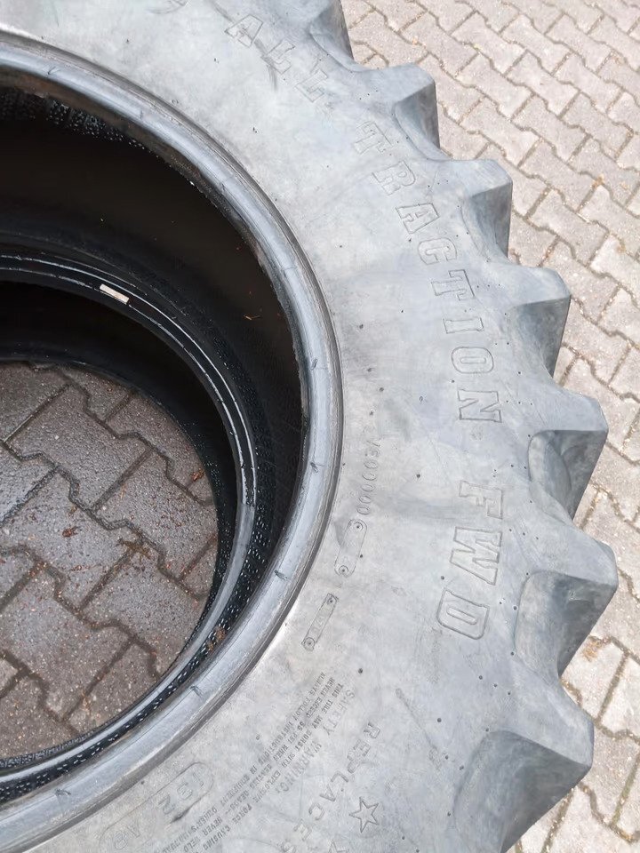 Firestone All Traction on W4 - Technical IH Talk - Red Power Magazine ...