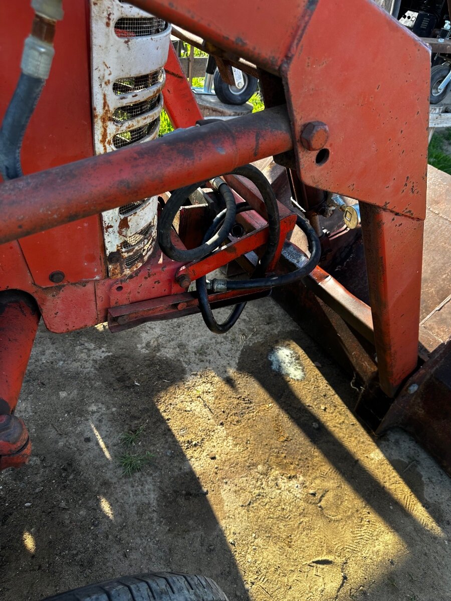 1955 international 300 utility w/front loader - Technical IH Talk - Red ...