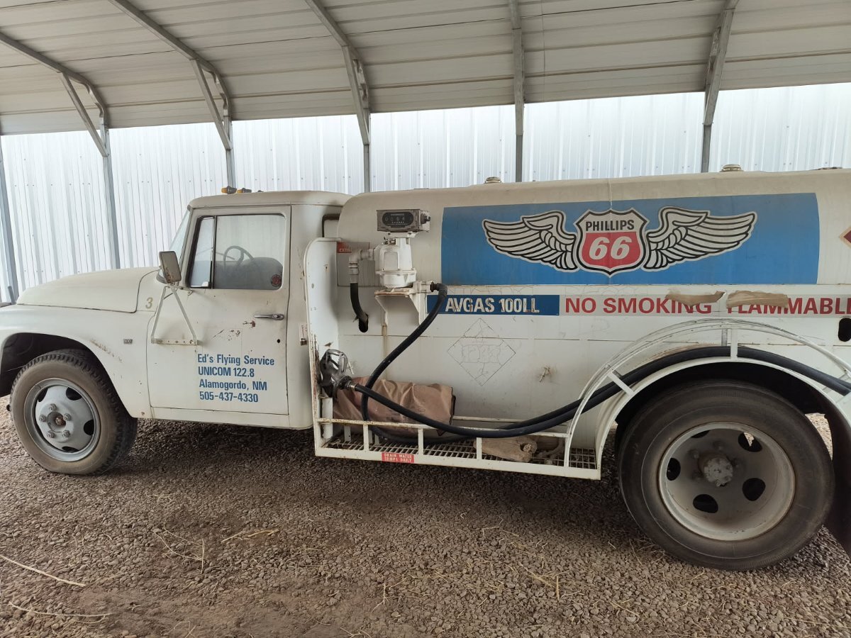 65 International 1500 Aircraft Fuel Truck - IH Trucks - Red Power ...