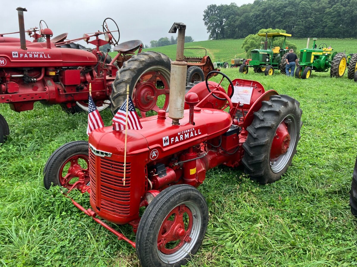 A Few IH Tractors at a Local Show - General Chat - Red Power Magazine ...