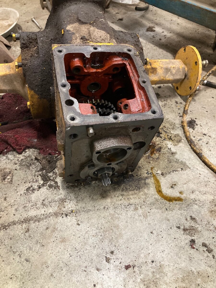 Farmall cub transmission in a cub cadet 102? - Technical IH Talk - Red ...