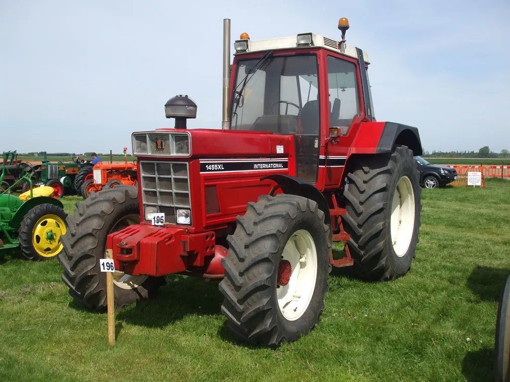 Case 1056 xl - Technical IH Talk - Red Power Magazine Community