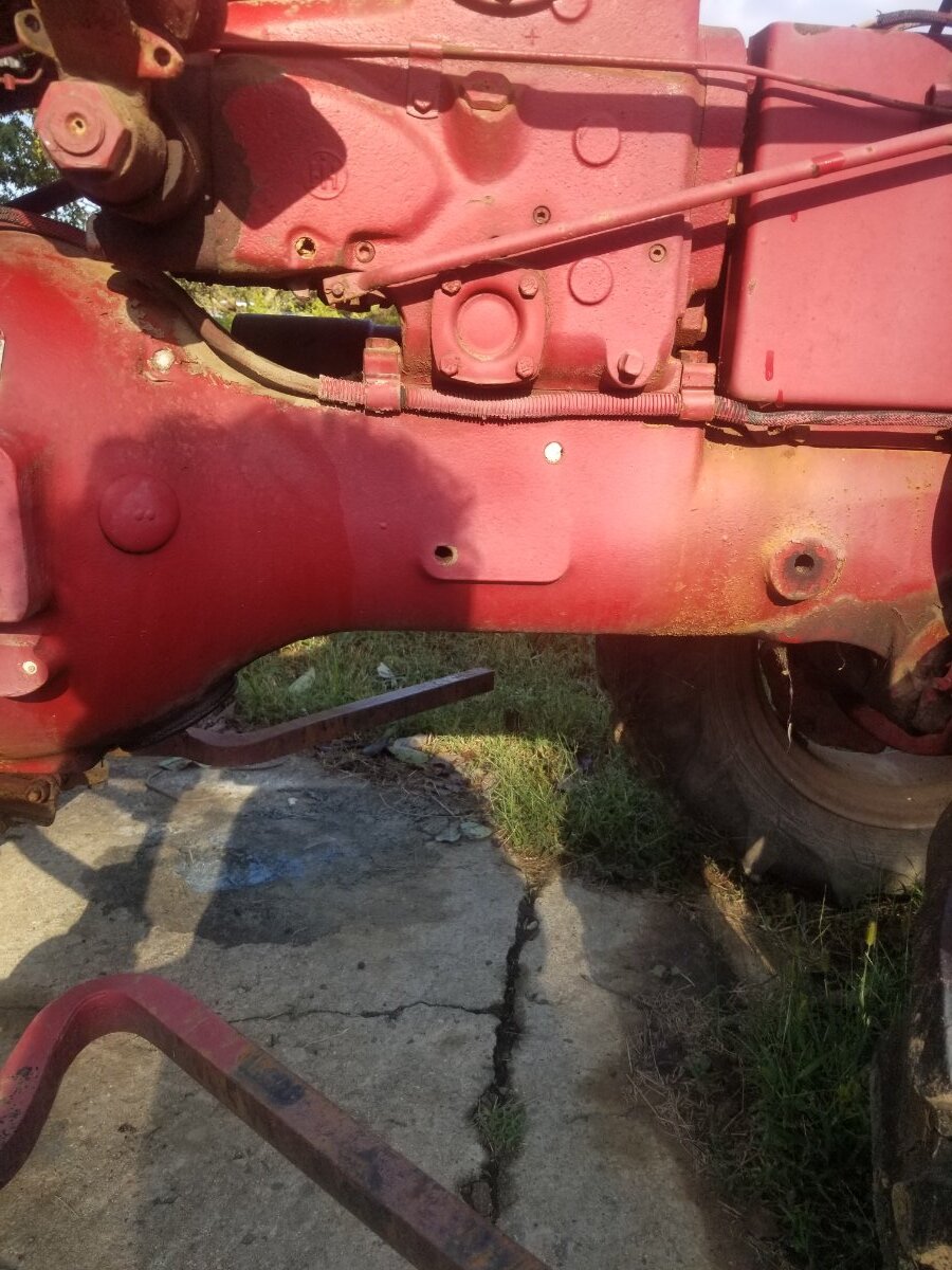 Farmall 100, please help educate me on what these 2 plugs are for ...