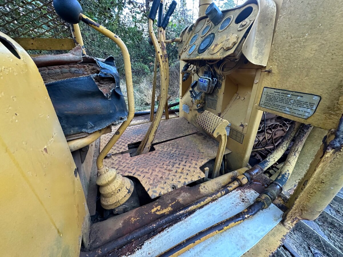 Help identifying this International TD9B dozer a friend and I bought ...
