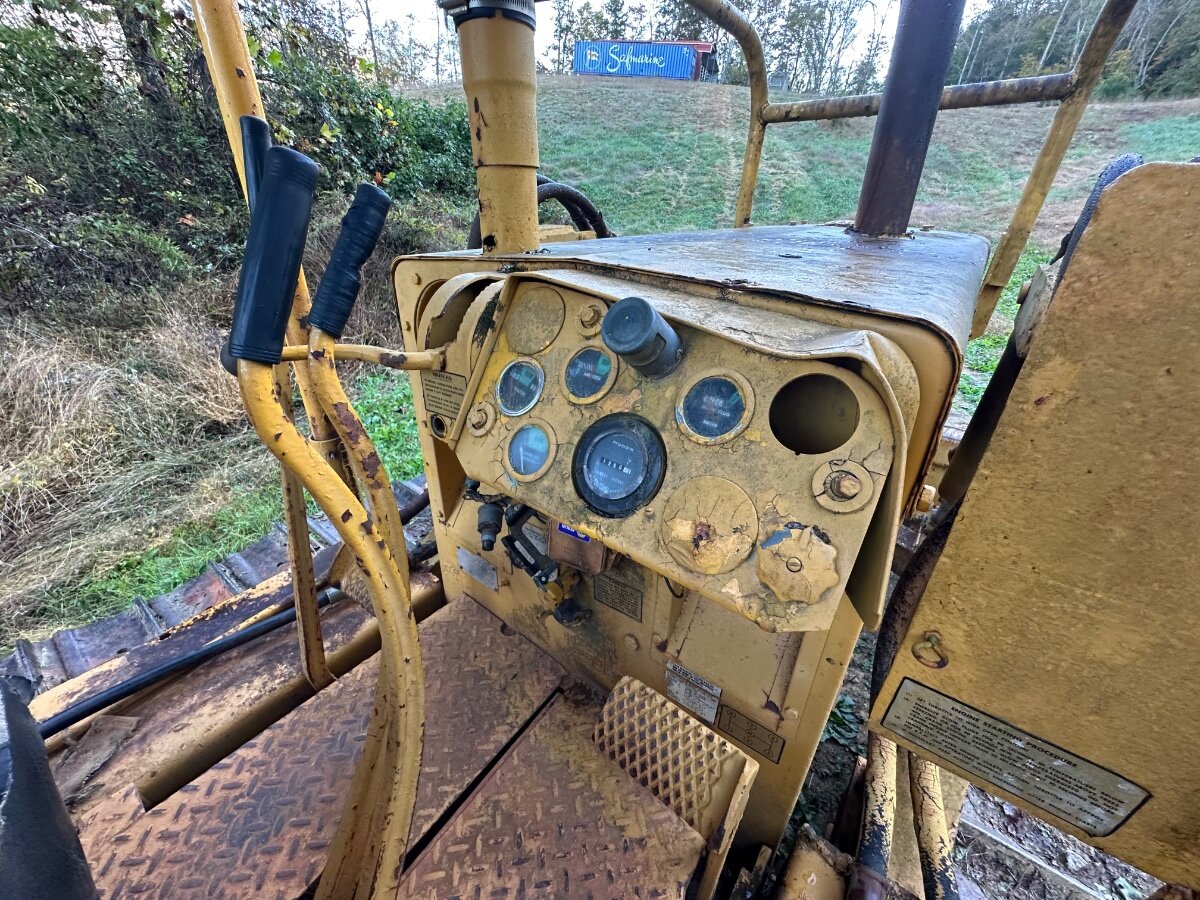Help identifying this International TD9B dozer a friend and I bought ...