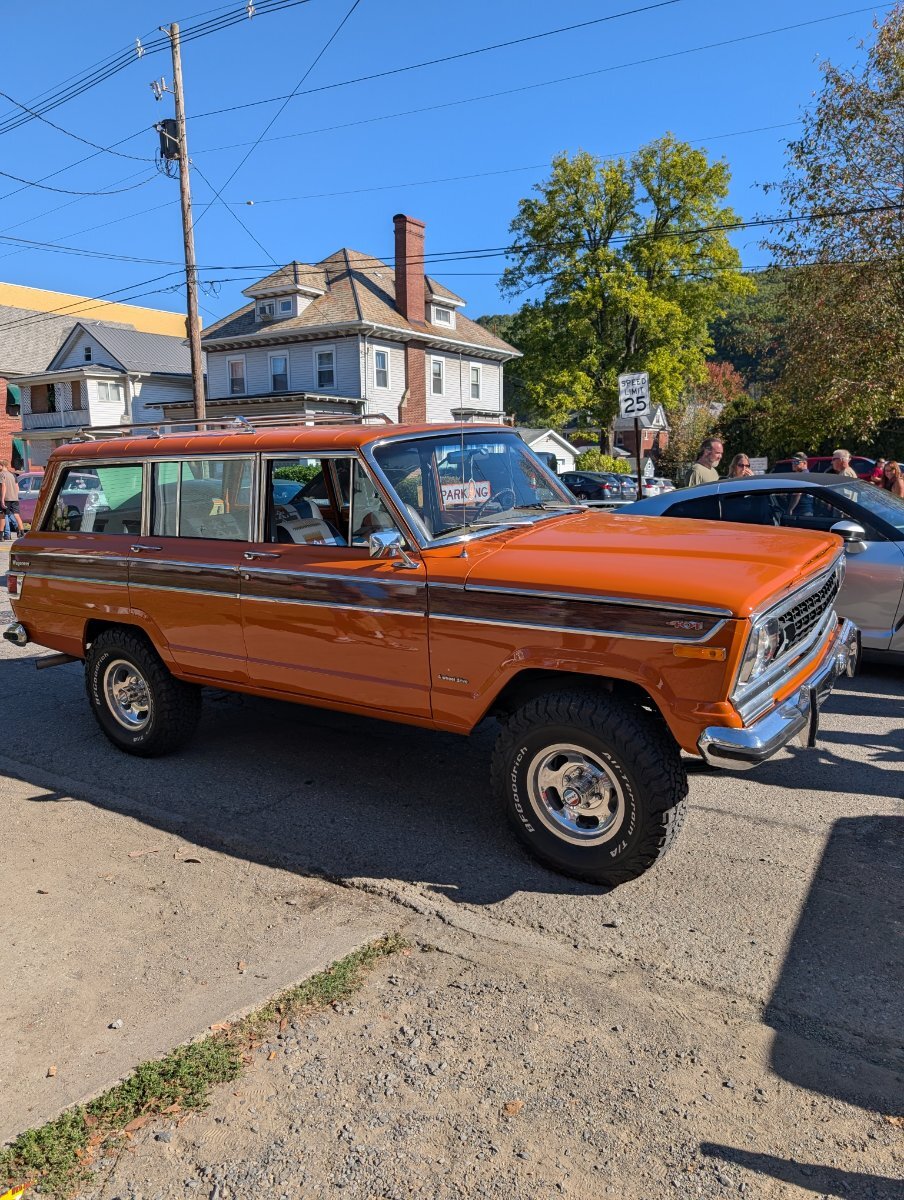 Couple Binders at Local Car Show - General Chat - Red Power Magazine ...