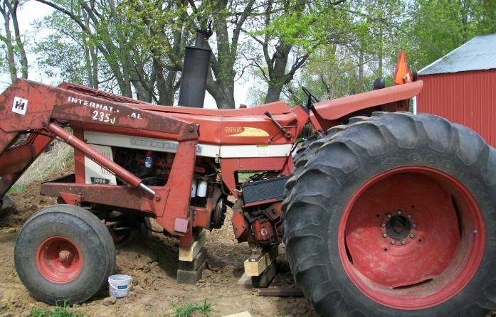 Farmall 544 loader options - Technical IH Talk - Red Power Magazine ...