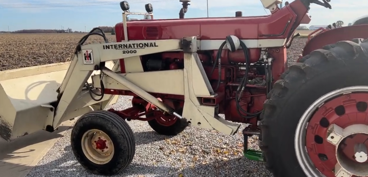 Farmall 544 loader options - Technical IH Talk - Red Power Magazine ...