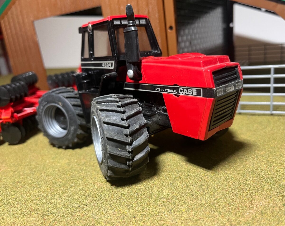 Ertl 1/32 Case IH 4894 4wd w/ Ertl 1/32 Disc - IH Toys, Memorabilia ...