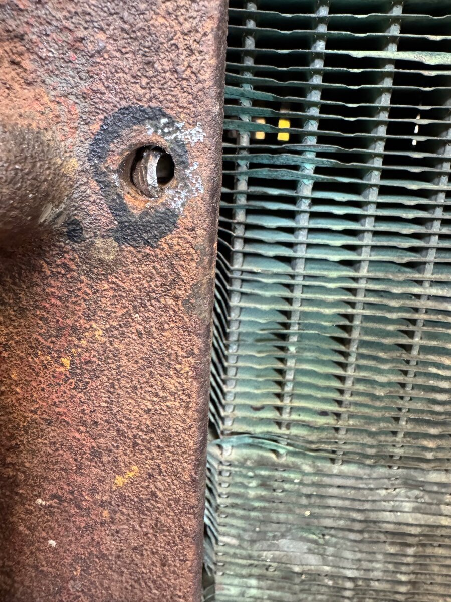 Removing rust from cast iron radiator tanks - Page 3 - Technical IH ...