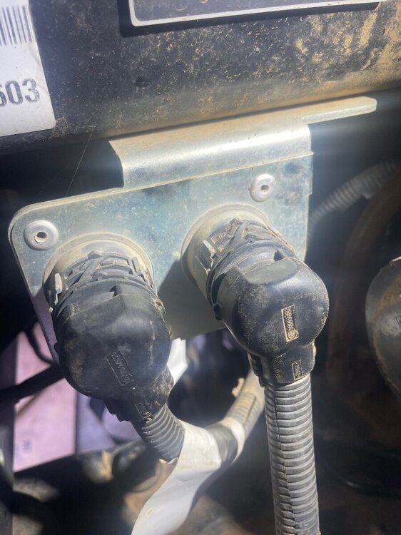 Farmall 75c electric connector removal - Technical IH Talk - Red Power ...