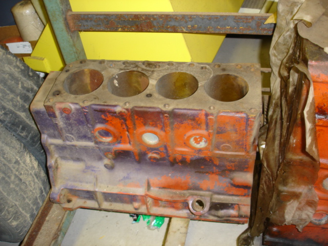 Need help identifying engine blocks - IH Engines - Red Power Magazine ...