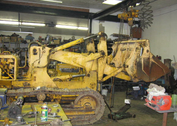 IH 100 crawler loader - IH Construction Equipment - Red Power Magazine ...