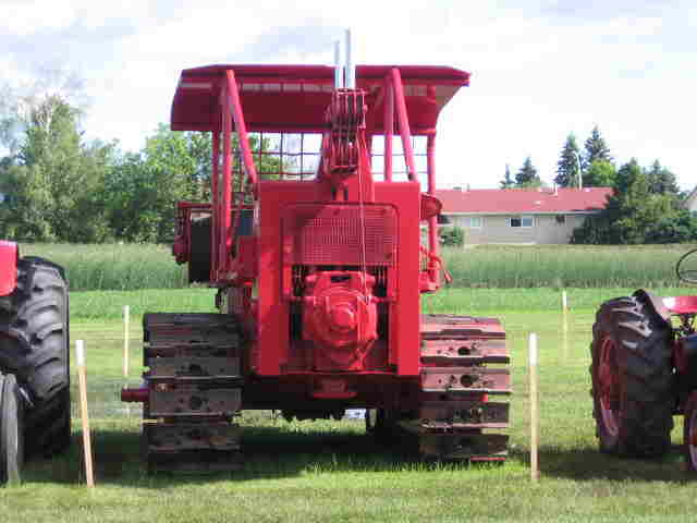 Puddle Jumper - IH Construction Equipment - Red Power Magazine Community