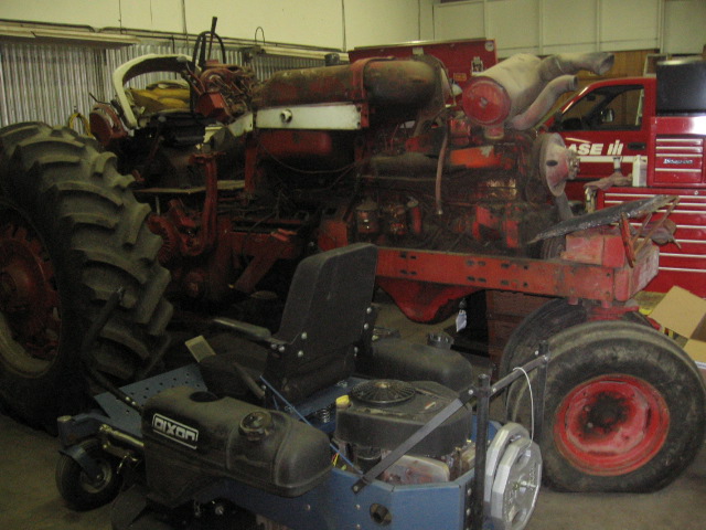 Farmall 806 w/ an RD injection pump - Technical IH Talk - Red Power ...
