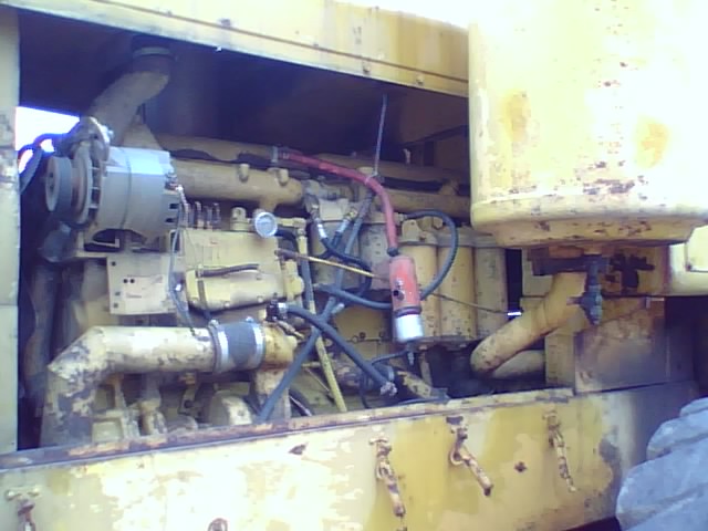 An IH engine in some offbrand payloader - IH Engines - Red Power ...