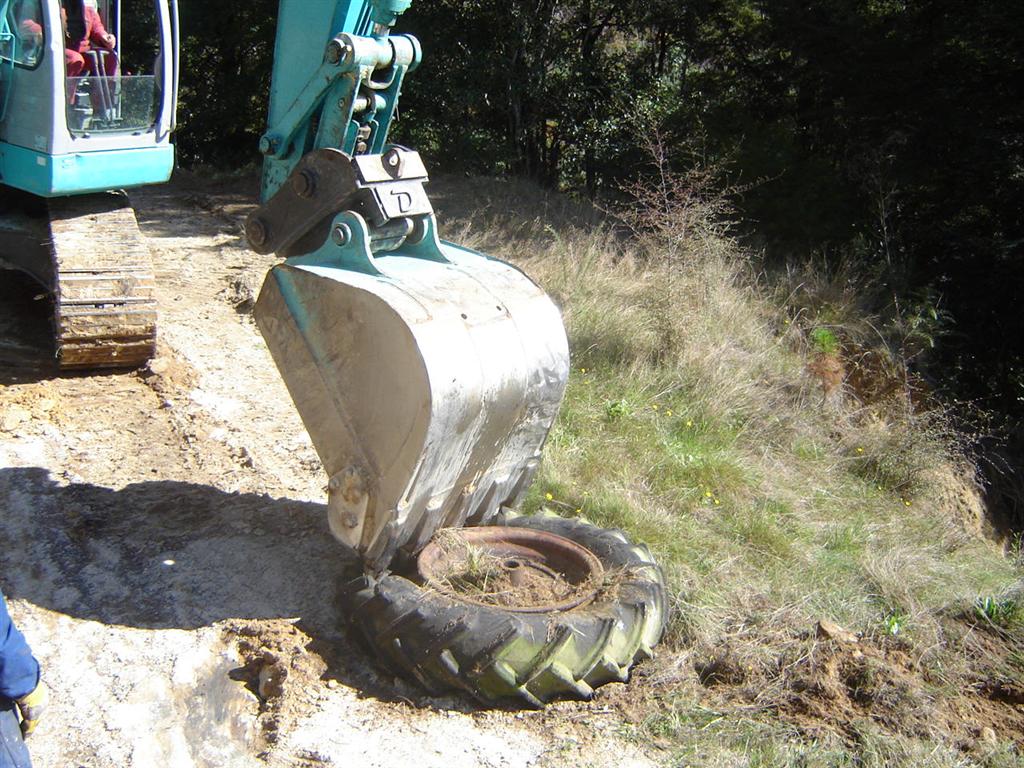 Breaking down tire on tractor - Technical IH Talk - Red Power Magazine ...