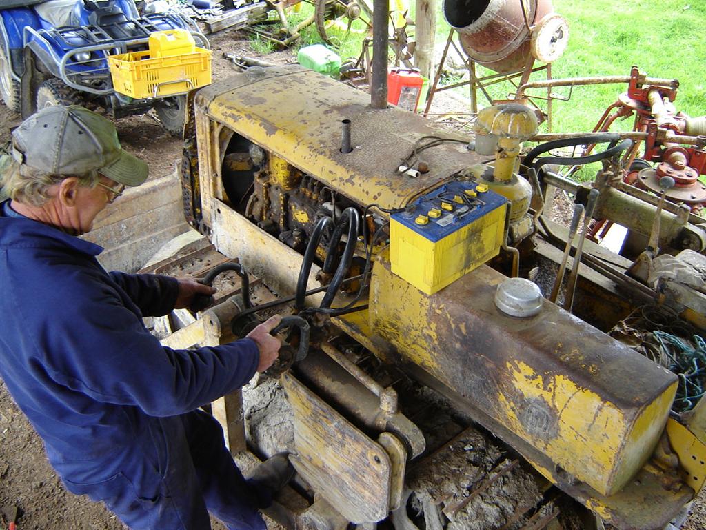 Pony motor on D8 cat. - General Chat - Red Power Magazine Community