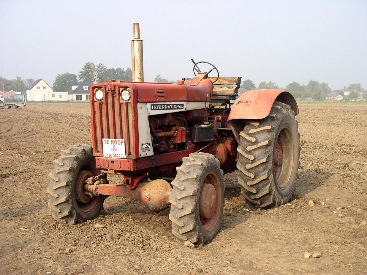 806 AWD - Technical IH Talk - Red Power Magazine Community