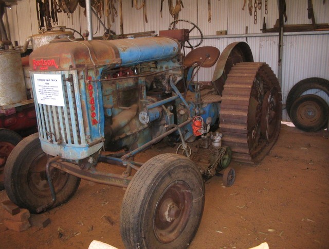 FORD crawlers??? - IH Construction Equipment - Red Power Magazine Community