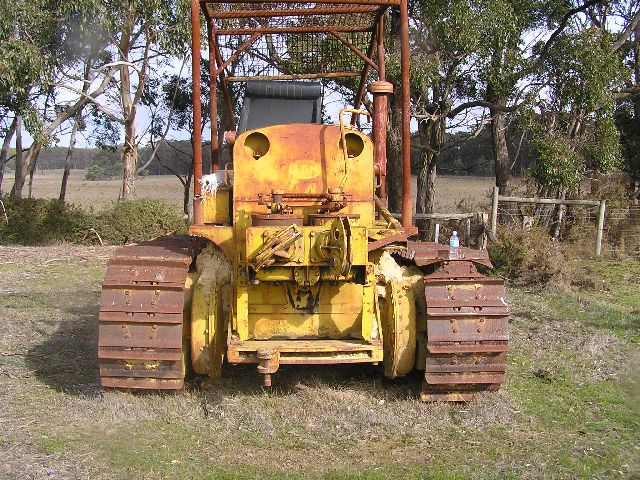 Interesting BIG French Dozer - IH Construction Equipment - Red Power ...