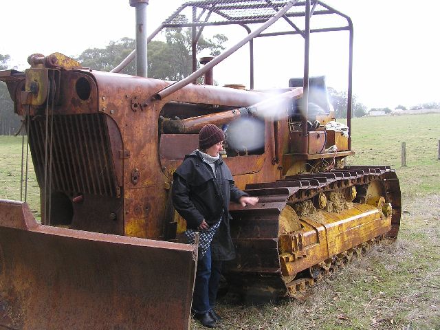 Interesting BIG French Dozer - IH Construction Equipment - Red Power ...