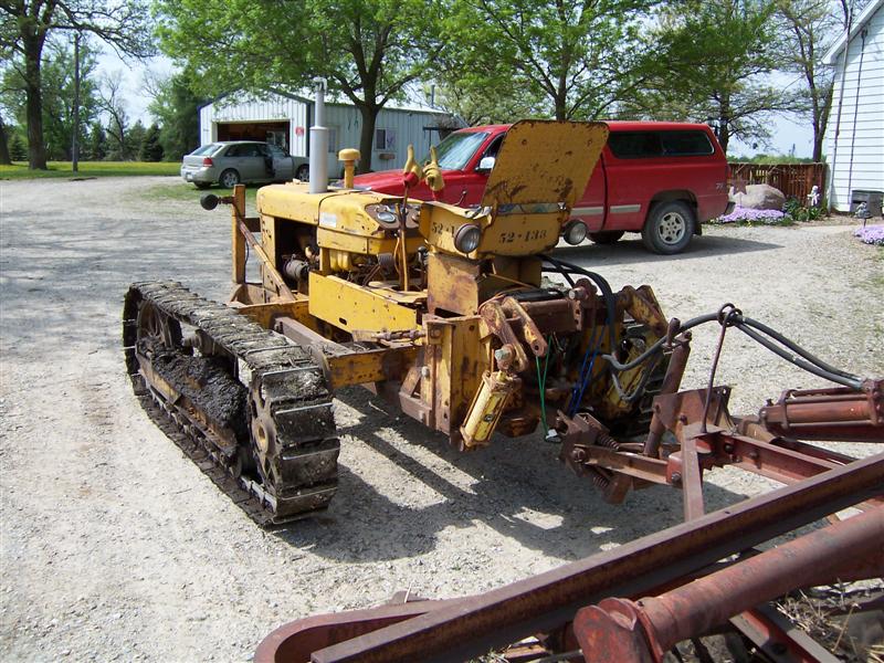 T340 wide row crop - IH Construction Equipment - Red Power Magazine ...