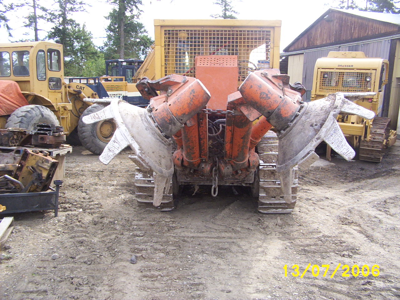 IH TD20E w disc trencher - pics - IH Construction Equipment - Red Power ...