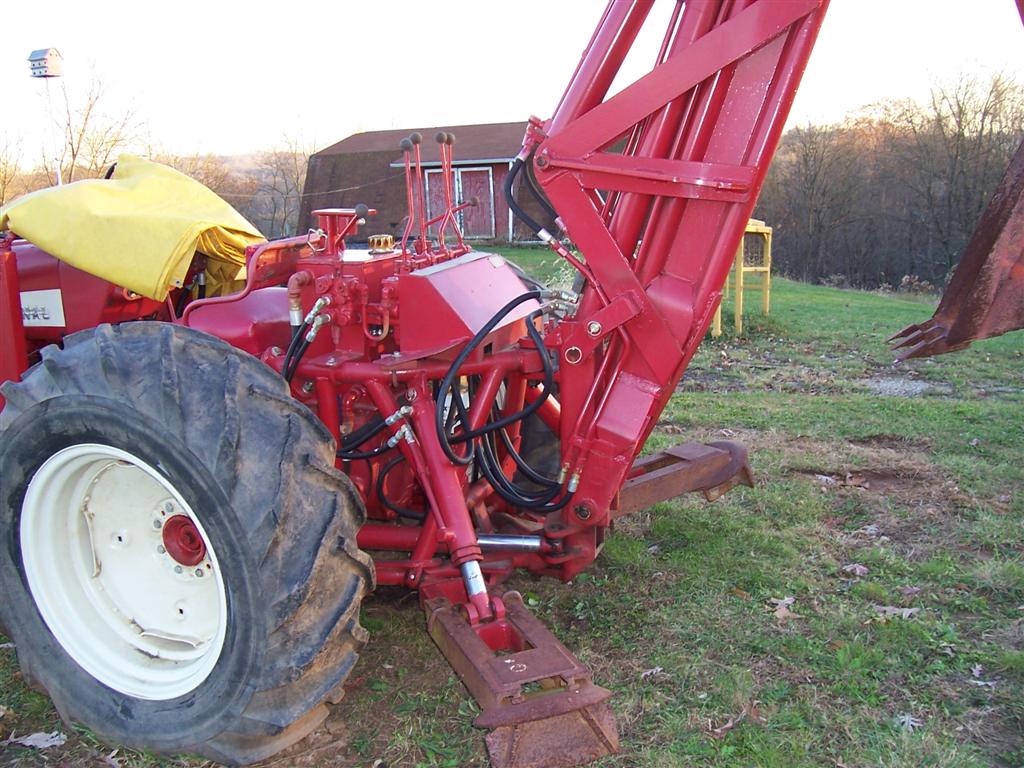 backhoe operating technique - whats your technique?? - IH Construction ...