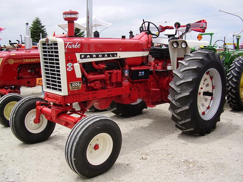 WHO radio tractor ride pics - General Chat - Red Power Magazine Community