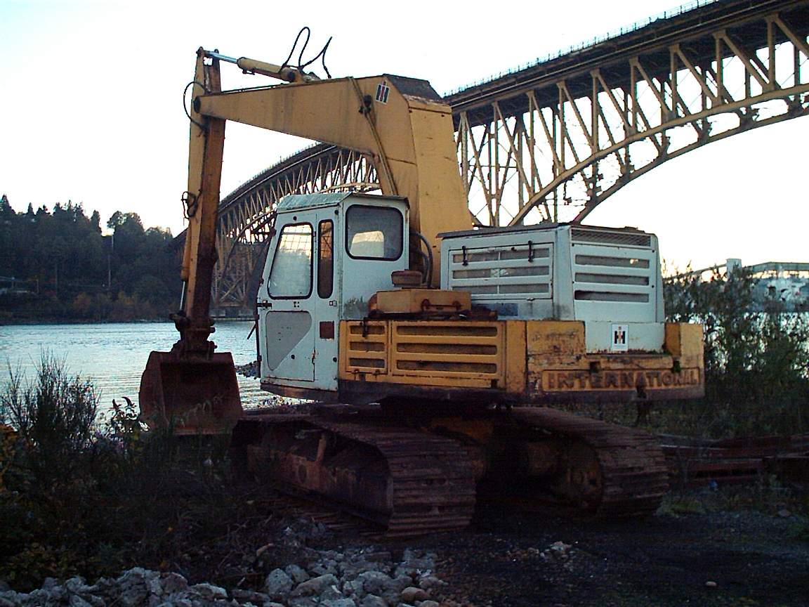 International crawler excavators? - IH Construction Equipment - Red ...