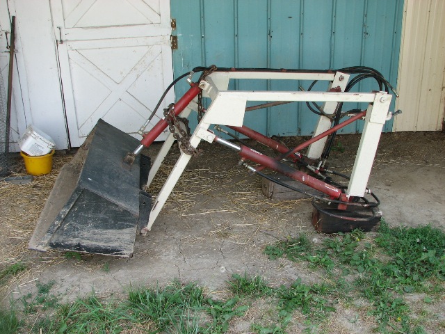 185 loboy front loader - General Chat - Red Power Magazine Community