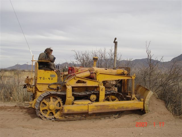 pictures of td-40 at work - IH Construction Equipment - Red Power ...