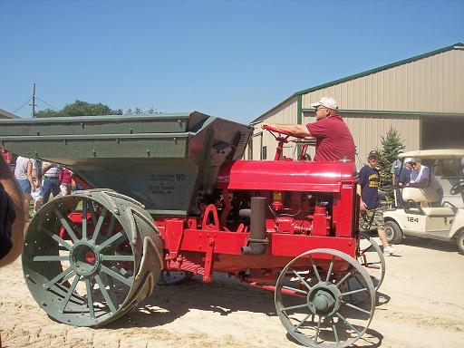 iron mule and Koohring dumptor - IH Construction Equipment - Red Power ...
