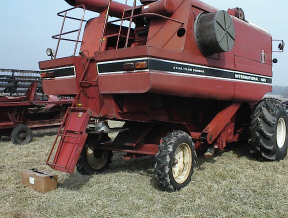 A 992 Hour 1420 IH Combine Sells Saturday - Technical IH Talk - Red ...