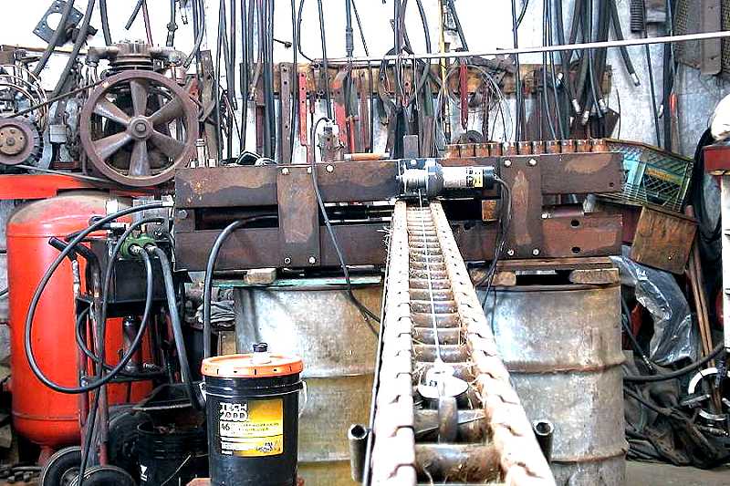 Rotate track pins and bushings 180 degrees? - IH Construction Equipment ...