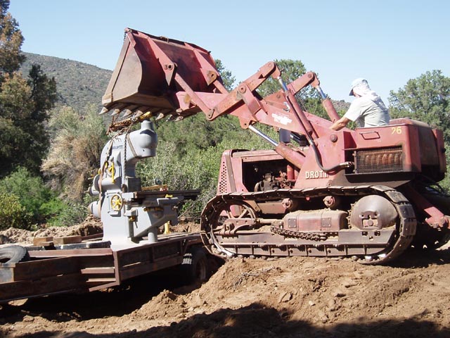Weak TD9 DROTT loader hyd loading - IH Construction Equipment - Red ...