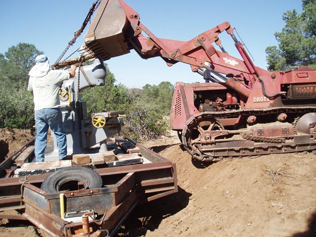 Weak TD9 DROTT loader hyd loading - IH Construction Equipment - Red ...